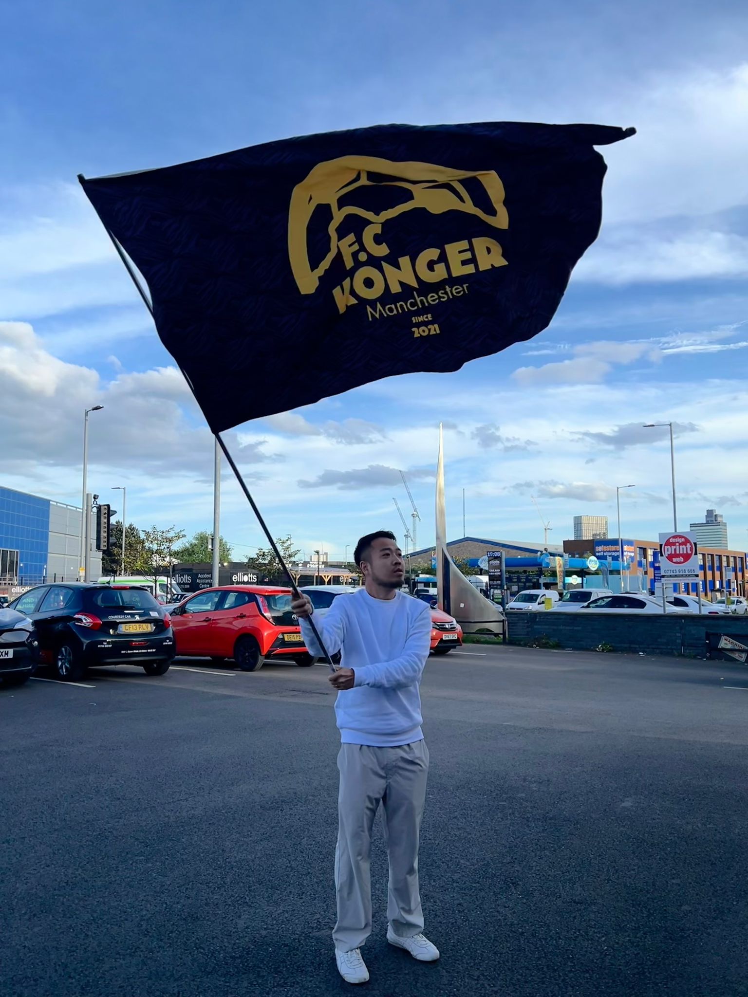 移英港人成立足球隊Konger FC 籌備一年參加英格蘭足總聯賽 創辦人達仔：去到邊都發揮獅子山精神 - 光傳媒 Photon Media